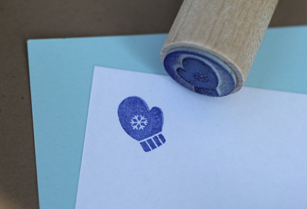 Mitten Mini Stamp Wood Handled Mini Stamp - 2712 | Designs